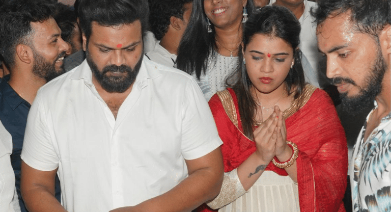 Manchu Manoj : ఇద్దరిలో ఎవరు బాగున్నారు అంటూ మనోజ్ రెండో పెళ్లి వీడియో ...