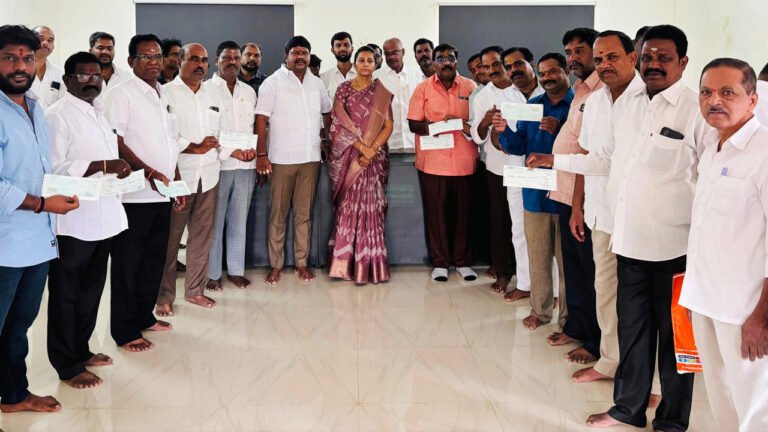Rajitha Parameshwar Reddy : ఉప్పల్ లో బోనాల చెక్కులను పంపిణీ చేసిన ...